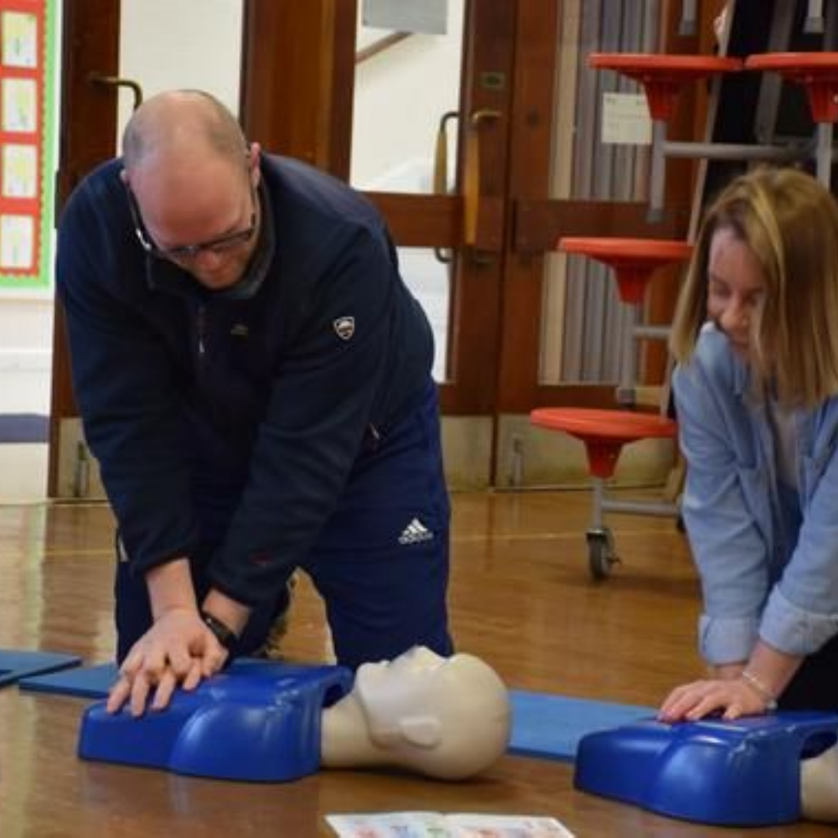 Braniel Primary School - Braniel Staff Receive First Aid Training
